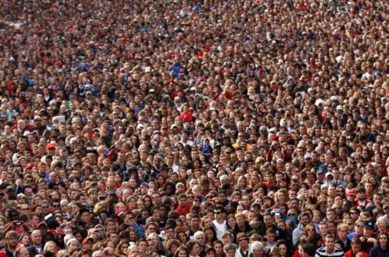 DIY A YouTube Play Button - 10,000 Subscribers - Budget Equestrian